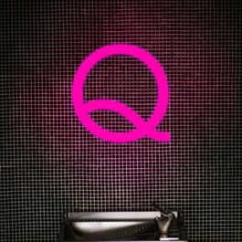 Letter Q Neon Sign